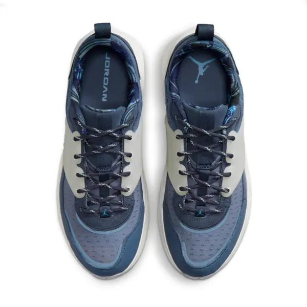 JORDAN Trunner O/s Athletic Shoes - Blue