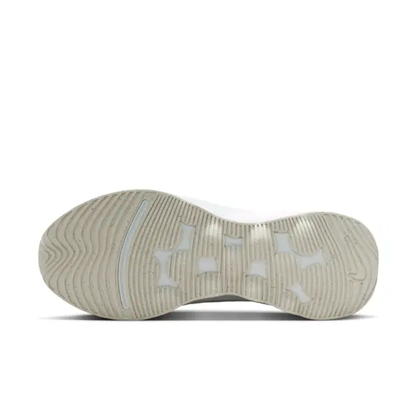 Nike Motiva 2 Walking Shoes - White