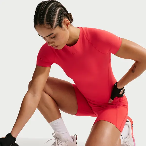 Nike Universa Dri-fit Short-sleeve Top - Red