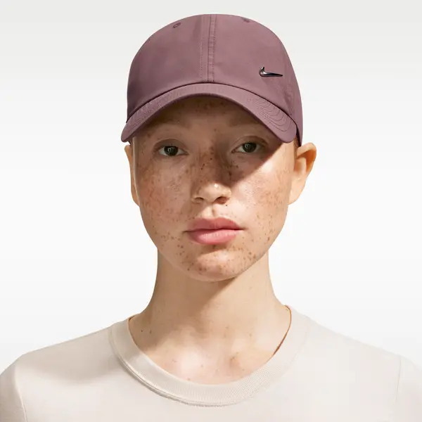 Nike Dri-fit Club Unstructured Metal Swoosh Cap - Purple