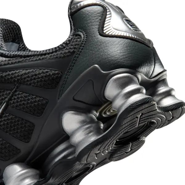 Nike Shox Tl Sneakers - Black