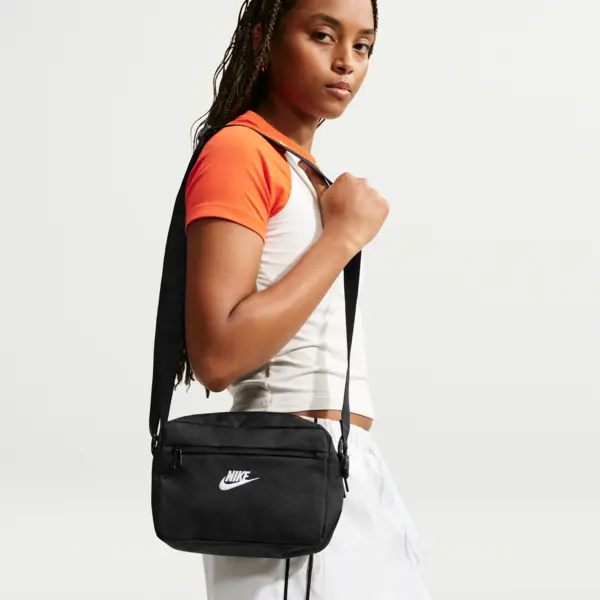 Nike Heritage Crossbody Bag