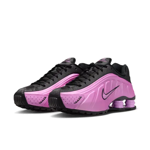 Nike Shox R4 Sneakers - Black