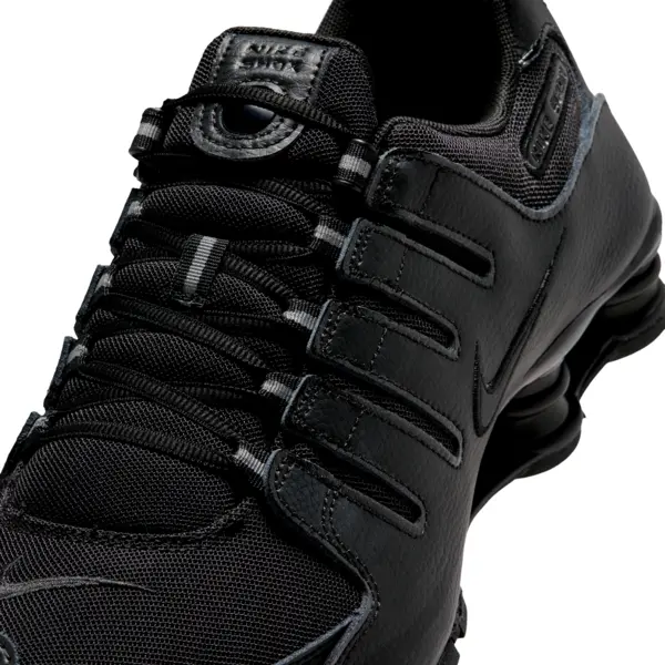 Nike Shox Nz Sneakers - Black