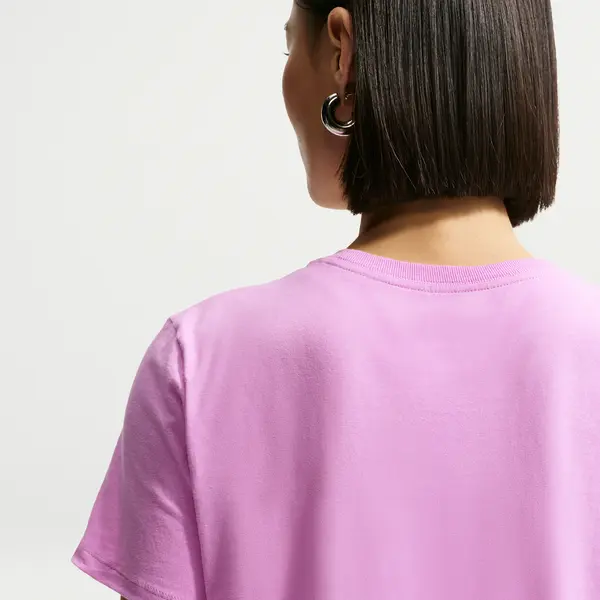 Nike Club Essentials T-shirt - Purple