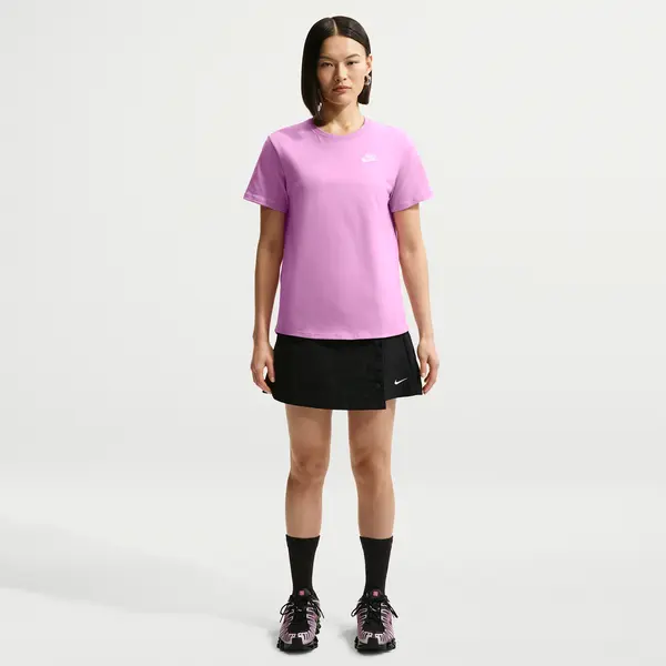 Nike Club Essentials T-shirt - Purple