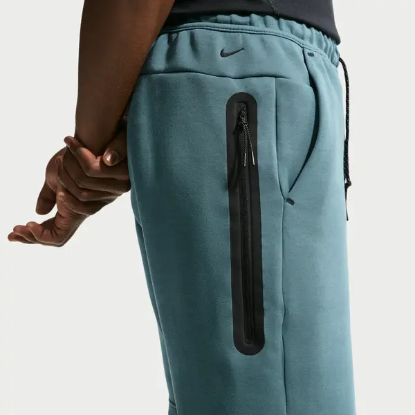 Nike Tech Fleece Shorts - Grey
