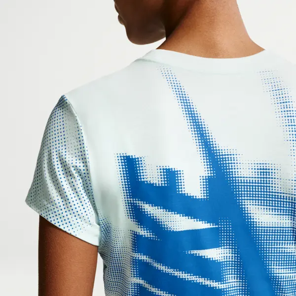 Nike Sportswear Chill Knit Slim Cropped T-shirt - Green