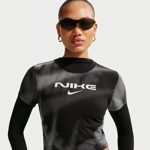 Nike Sportswear Chill Knit Slim Cropped T-shirt - Black