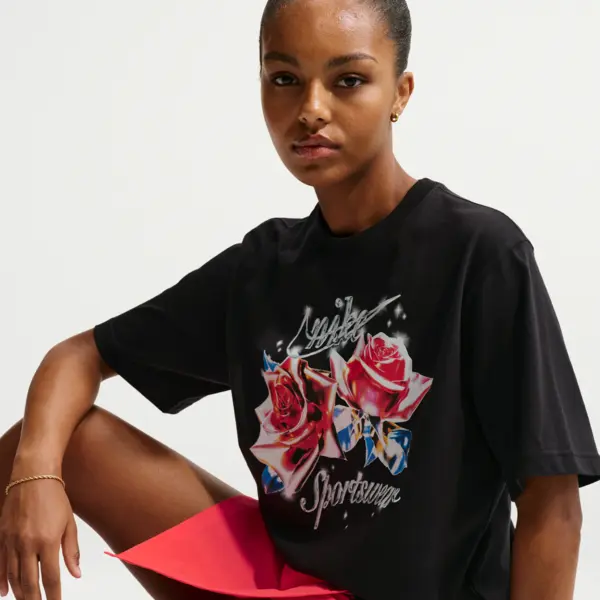 Nike Sportswear Loose T-shirt - Black