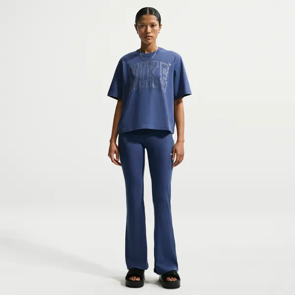 Nike Sportswear Classic Loose T-shirt