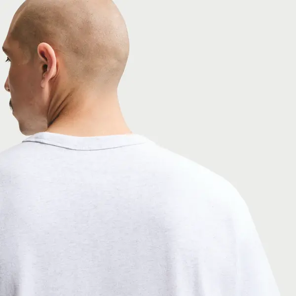 Nike Sportswear Premium Essentials T-shirt - Brown