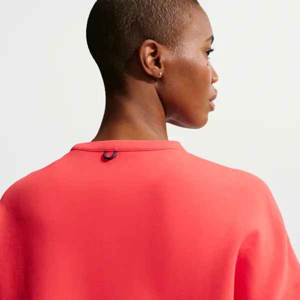 Nike 24.7 Impossiblysoft Dri-fit Oversized Crew-neck Top