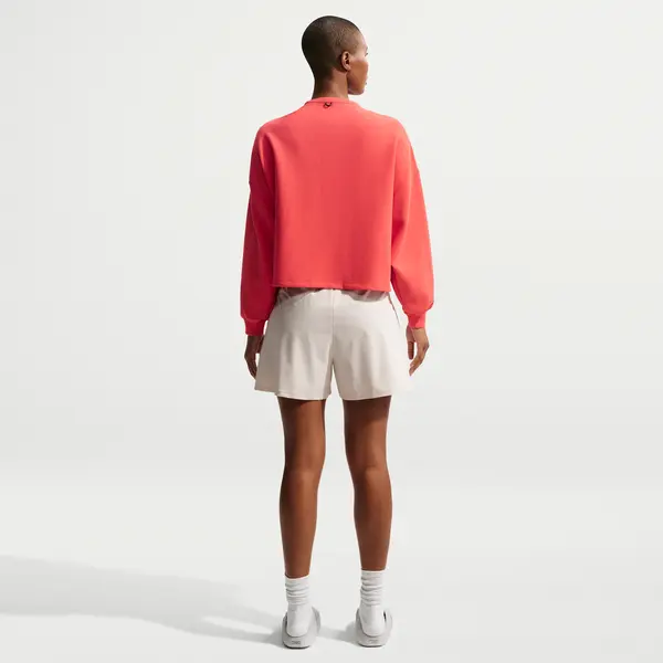 Nike 24.7 Impossiblysoft Dri-fit Oversized Crew-neck Top