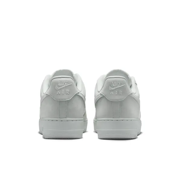 Nike Air Force 1 '07 Lv8 Sneakers - White