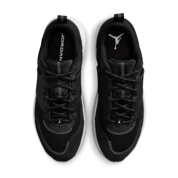 JORDAN Trunner O/s Shoes