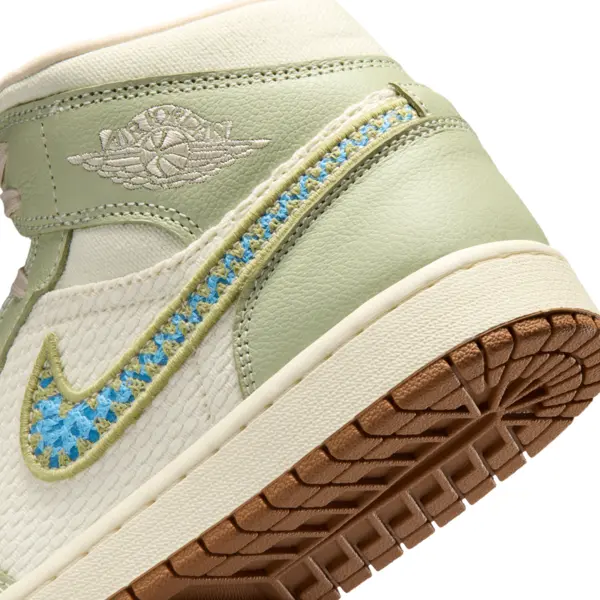 JORDAN 1 Mid Se Sneakers