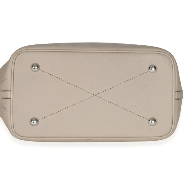 LOUIS VUITTON Galet Monogram Mahina Blossom Mm