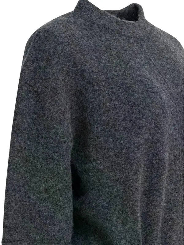 UMARMUNG Crew-neck T-shirt
