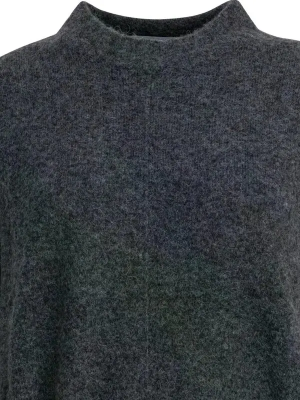 UMARMUNG Crew-neck T-shirt