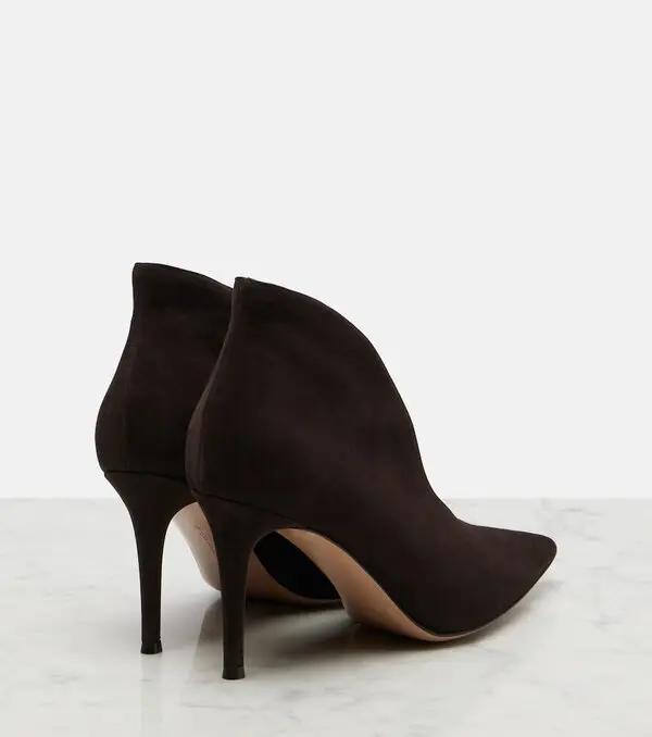 GIANVITO ROSSI Vania Suede Pumps - Brown