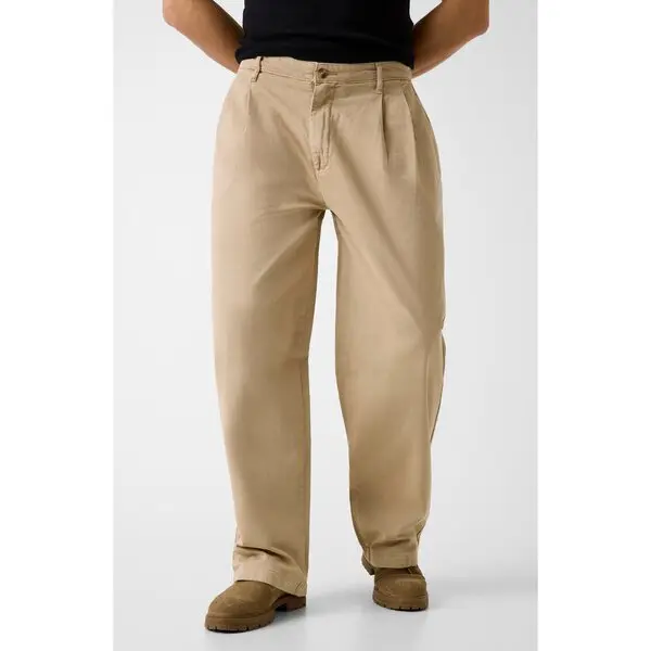 Guess Pleated Baggy Jeans