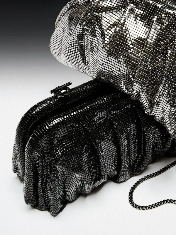 Benedetta Bruzziches Venus La Petite Pluto Crystal Clutch - Black