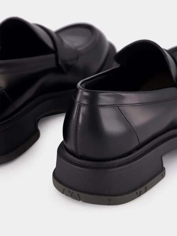 Gucci Leather Loafers With Tonal Logo