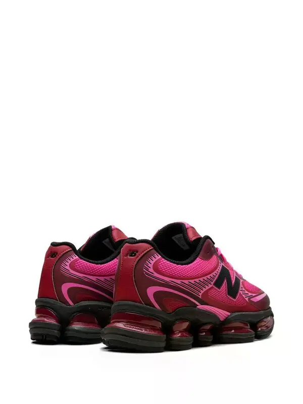 NEW BALANCE Abzorb 2000 Sneakers - Pink