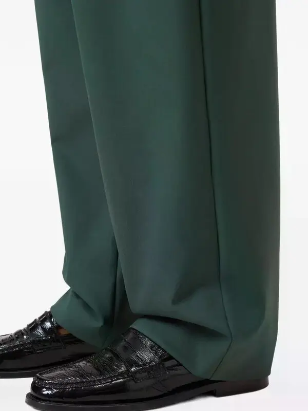 Closed Pleated Wide Leg Trousers