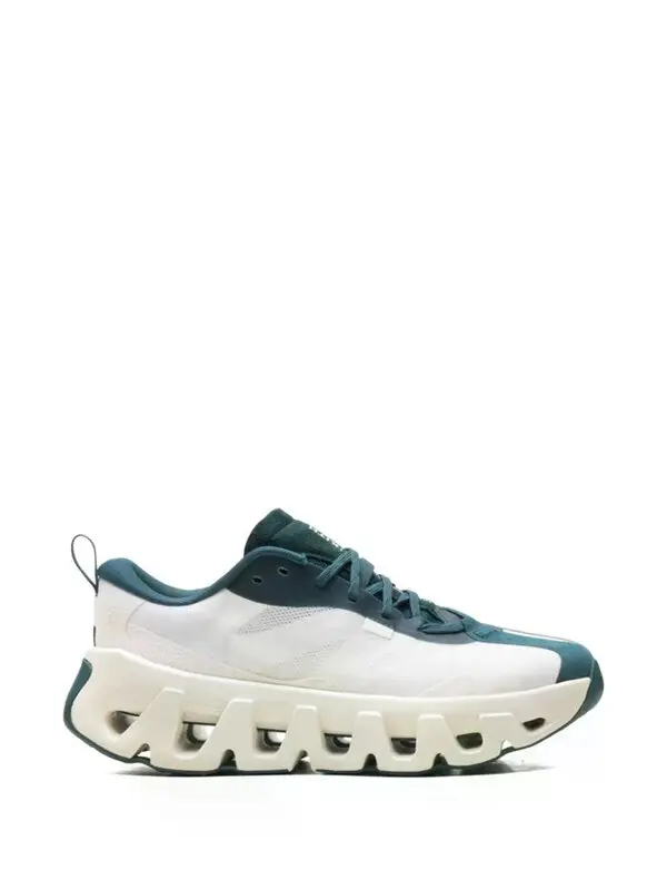 On K-tech 1 Sneakers - White
