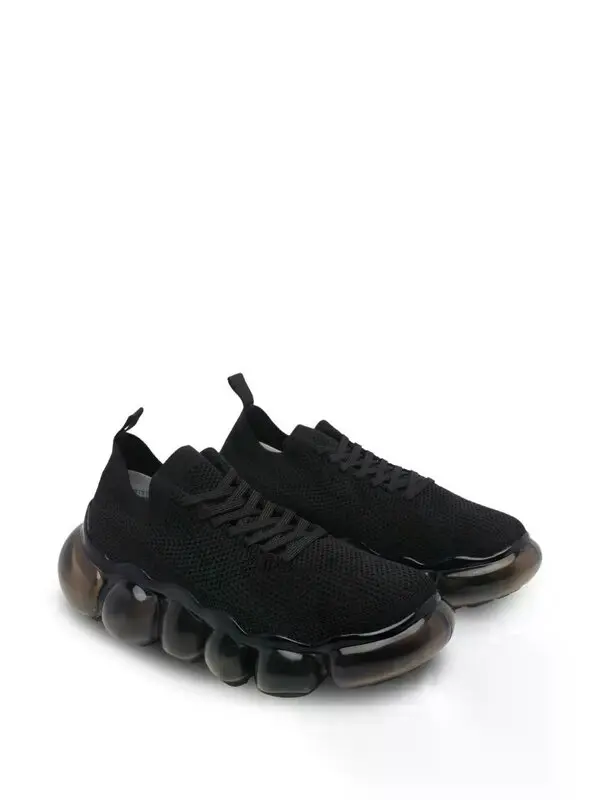 GROUNDS Laces Round-toe Sneakers - Black