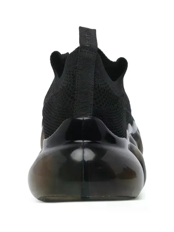 GROUNDS Laces Round-toe Sneakers - Black