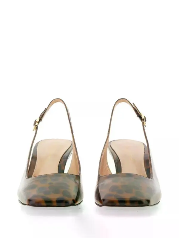 GIANVITO ROSSI Christina Slingback Pumps