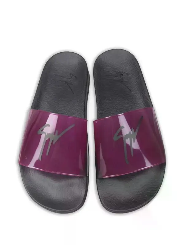 GIUSEPPE ZANOTTI Logo Detail Slides