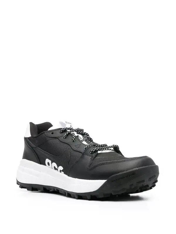 Nike Low-top Sneakers