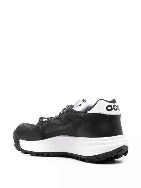 Nike Low-top Sneakers