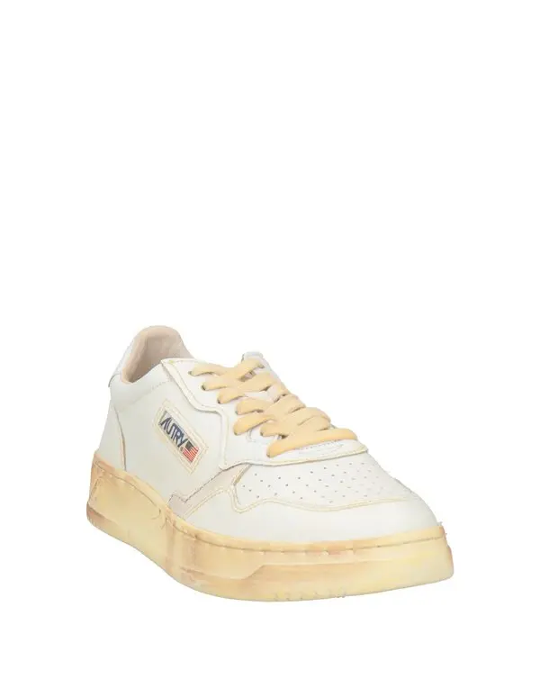 AUTRY Leather Low-top Sneakers - Cream