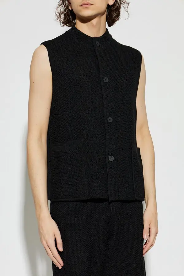 Issey Miyake Vest With Pockets - Black