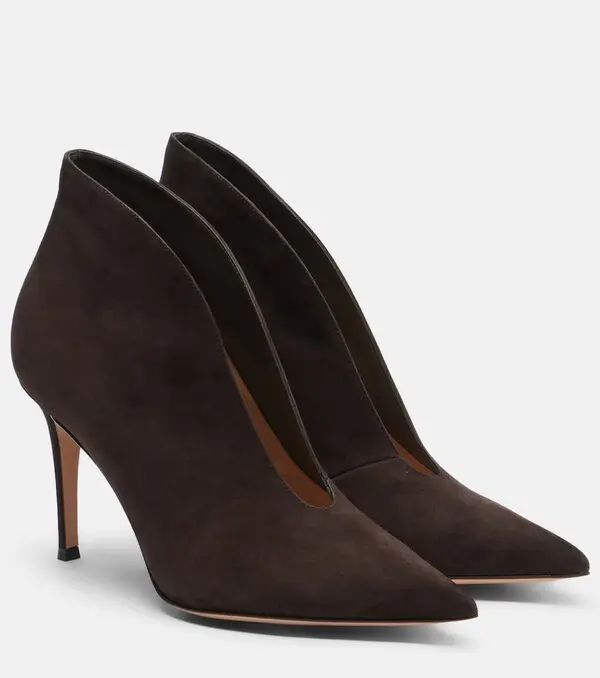 GIANVITO ROSSI Vania Suede Pointed Toe Pumps - Brown