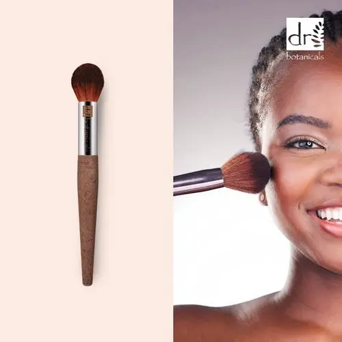 DR BOTANICALS Coffee Ground Illuminating Brush For Anti-aging
