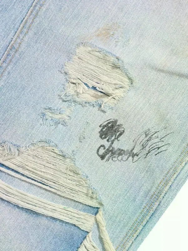 PALY Ripped Jeans