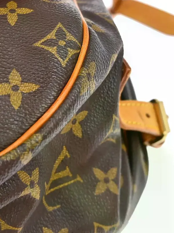 LOUIS VUITTON 1993 Monogram Shoulder Bag