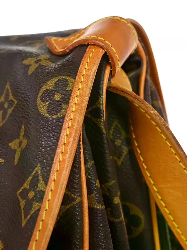 LOUIS VUITTON 1993 Monogram Shoulder Bag