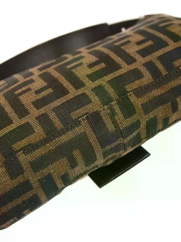 Fendi 2000 Zucca Baguette Shoulder Bag - Neutrals