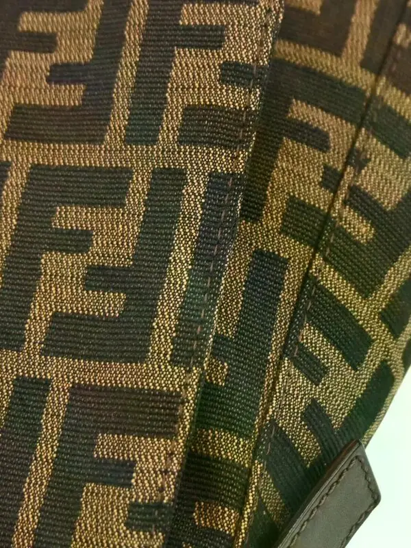Fendi 2001 Zucca Canvas Handbag - Brown