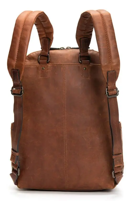 THE FRYE COMPANY Logan Leather Backpack - Cognac