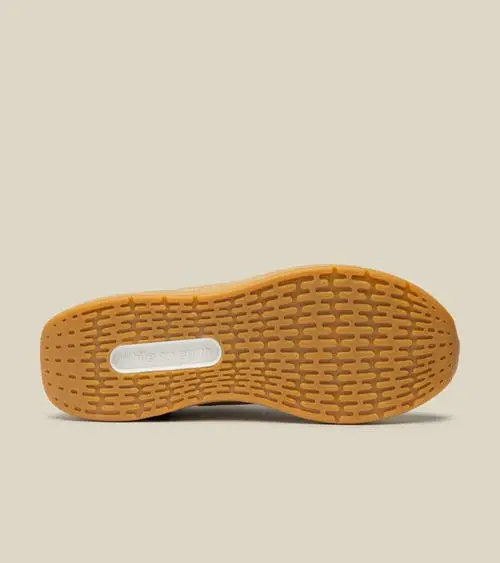 WHILE ON EARTH™ Move Trainer Sneakers - Sand/gum