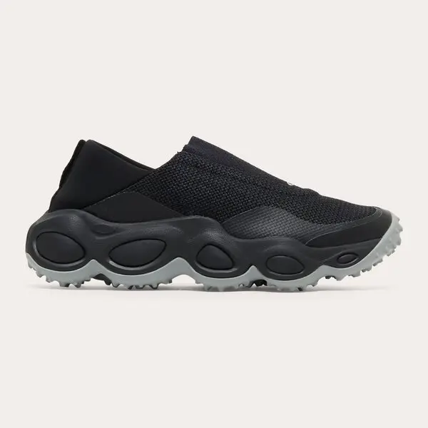 Oakley Slip-on Sneakers - Black
