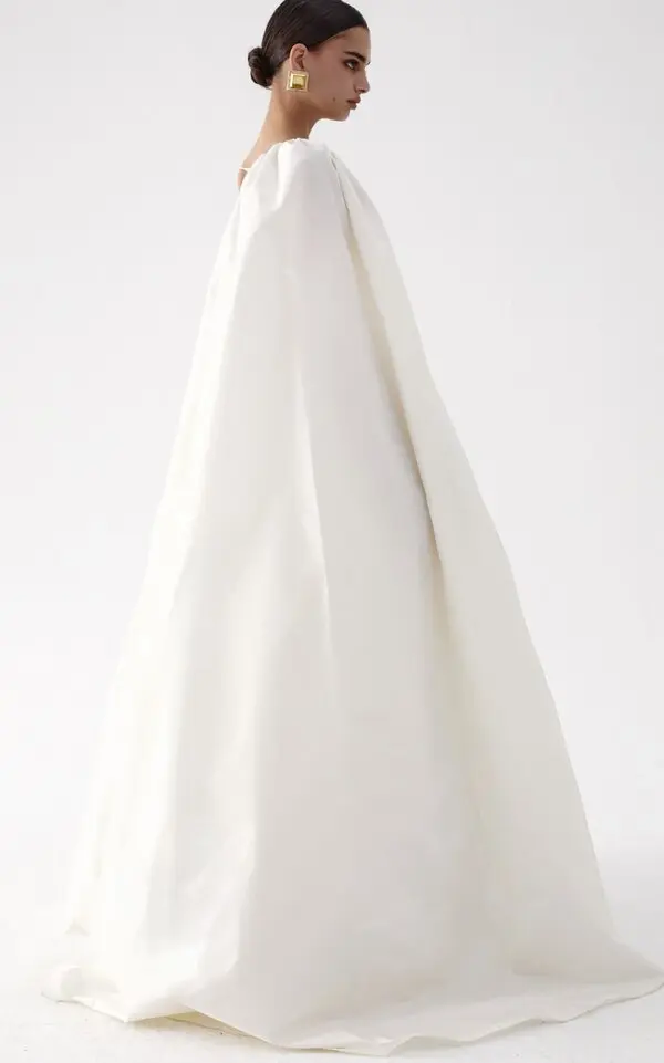 THE NEW ARRIVALS ILKYAZ OZEL Britt Silk Cape - White